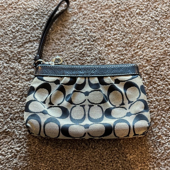 Coach | Bags | Coach Black And Gray Signature Logo Wristlet Wallet ...